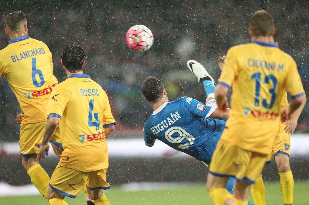 La Panini non cambierà il logo della rovesciata di Parola, ma... - Il ...